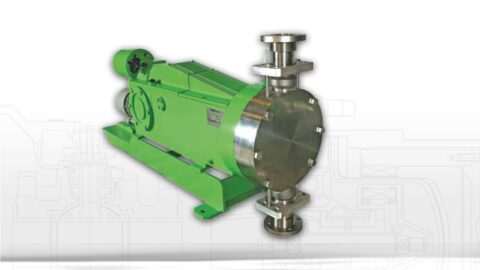 How does the dosing pump work and what are its specifications?